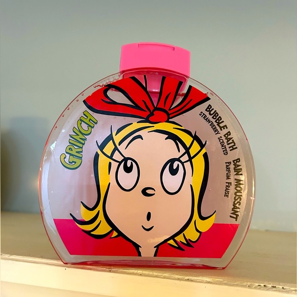 Dr. Seuss | Bath | Cindy Lou Who Strawberry Scented Bubble Bath | Poshmark